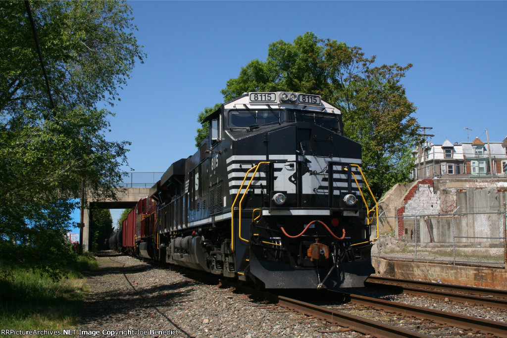 NS 8115 & 8102 on 64D